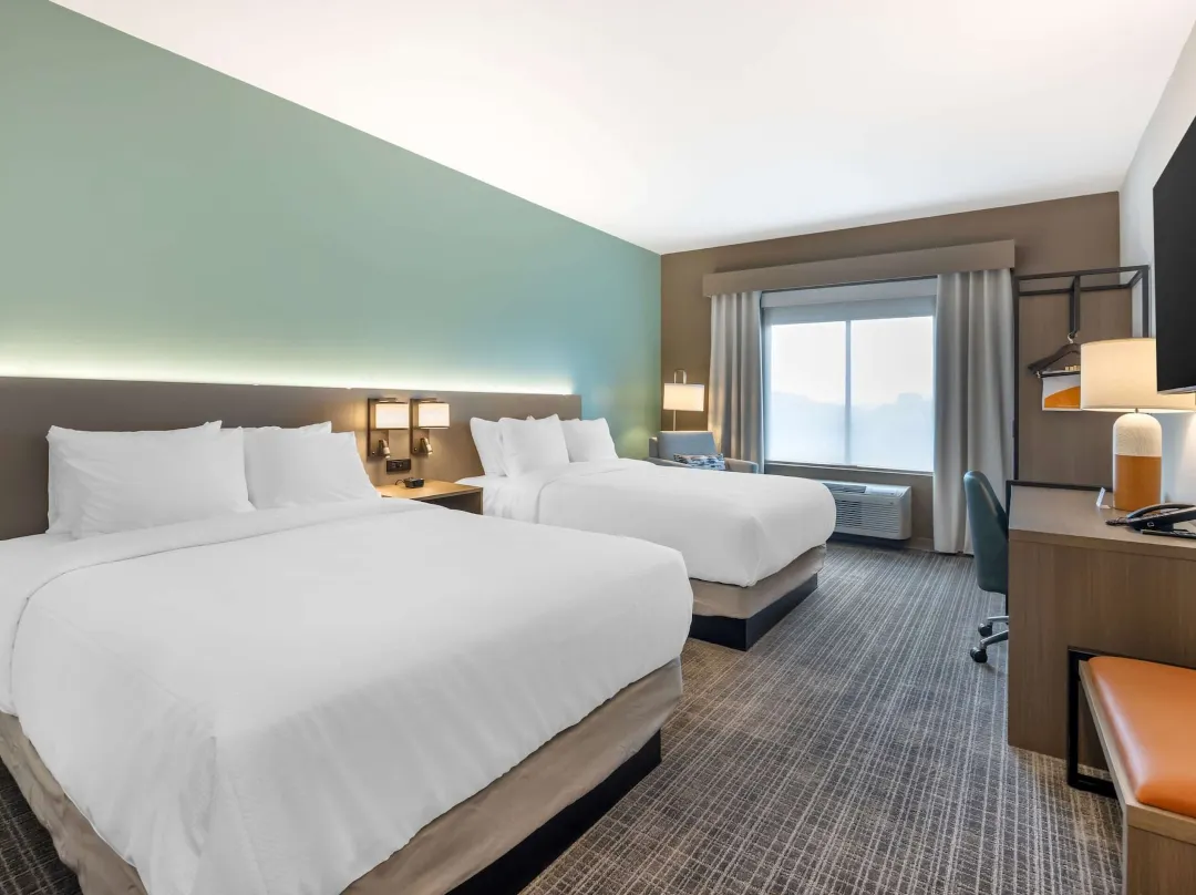 Comfort Inn & Suites - Brentwood, TN