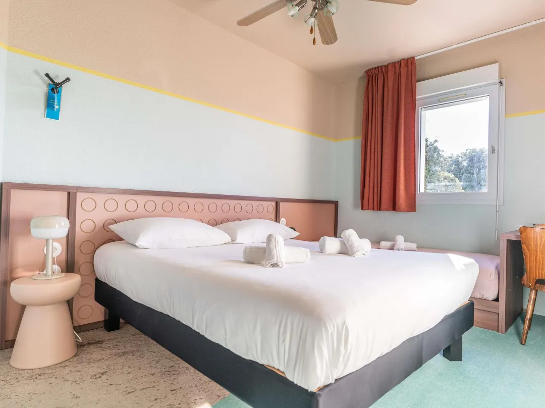 Greet Hôtel Pont Du Gard - Route D'avignon - Rochefort-du-Gard