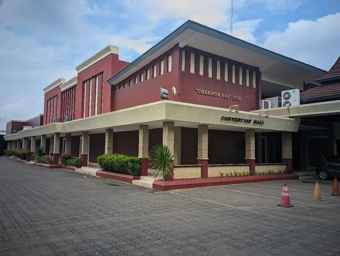 Zamrud Hotel & Convention - Cirebon