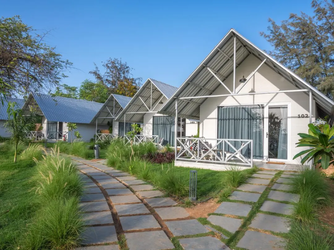 Praveg Beach Resort, Lighthouse, Daman - Daman
