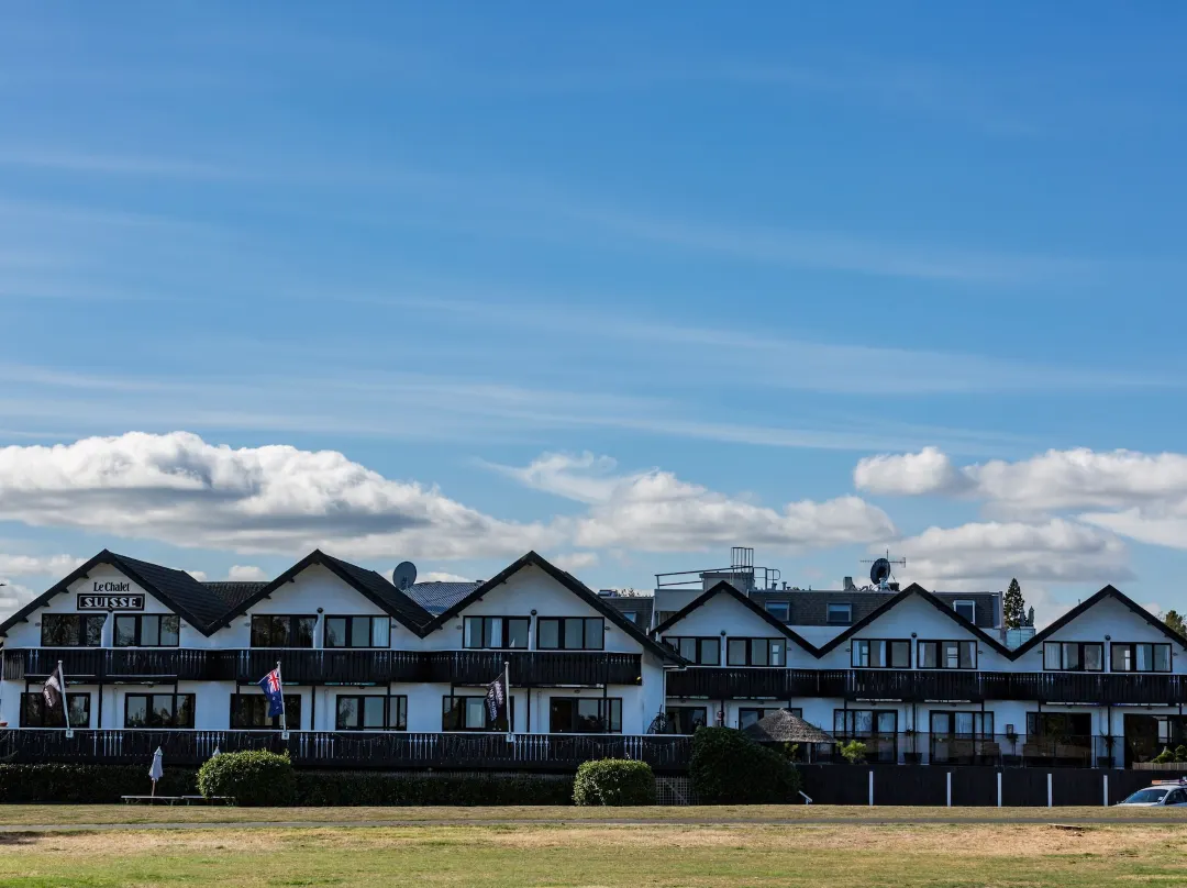Le Chalet Suisse Motel Taupo - Taupō