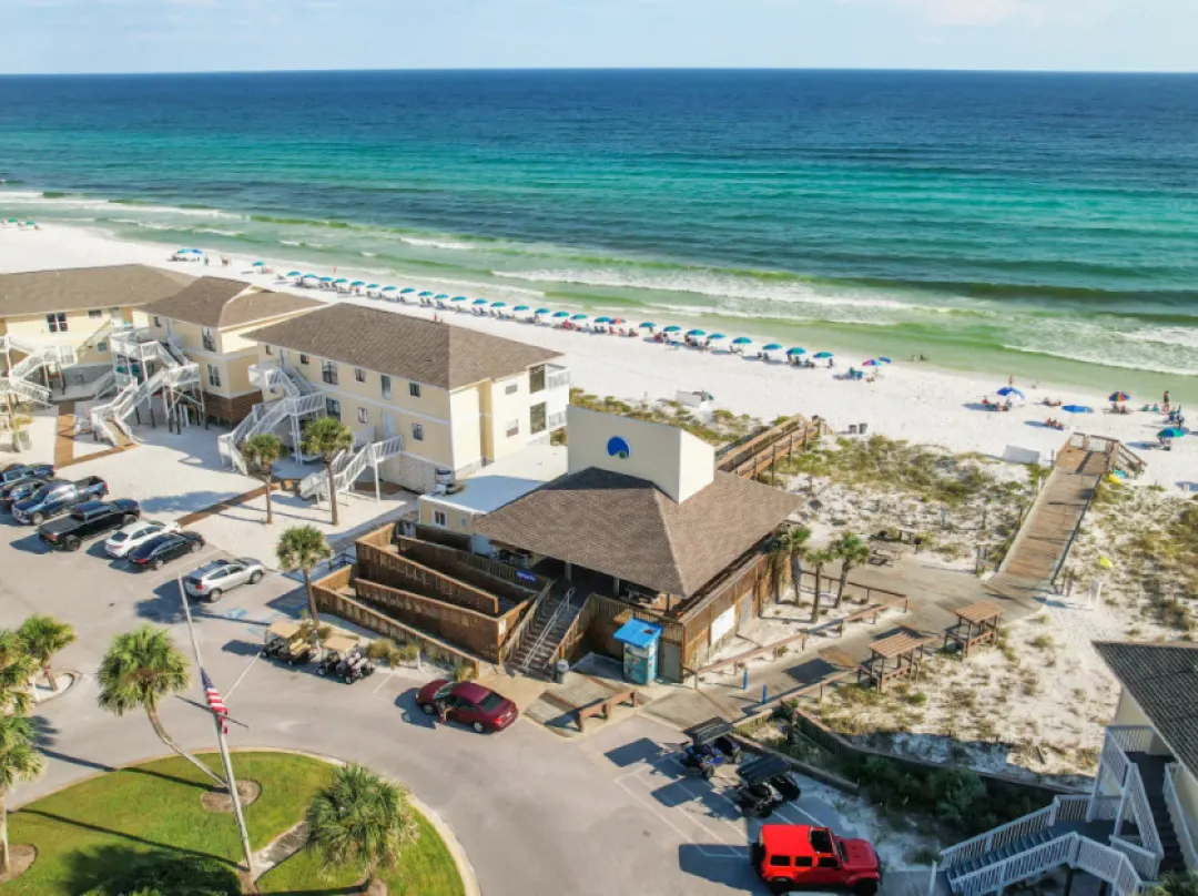 Modern Amenities And Easy Beach Access - Charming Coastal Sanctuary - Destin, FL