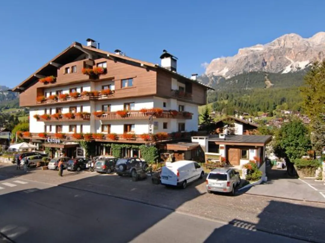 Eight Cortina - Cortina d'Ampezzo
