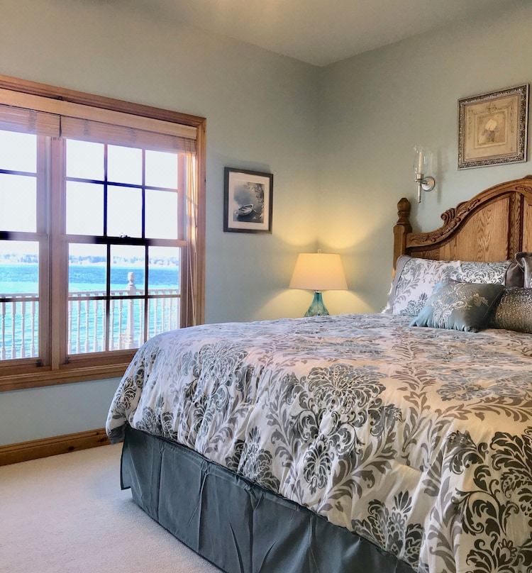 The Torch Lake Bed And Breakfast - Michigan