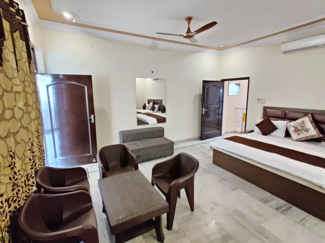 Vrinda Apartments | Rooms & Caretaker - Amritsar