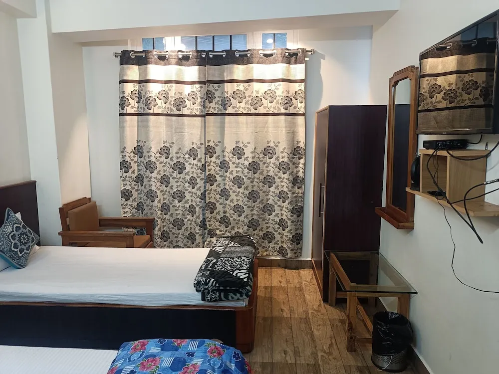 Hotel Shillong Rains Inn By Roh - Shillong