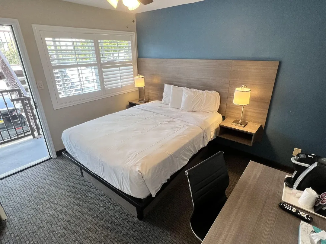 Beachwalker Inn & Suites - Pismo Beach, CA