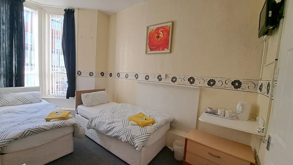 Fern Villa Hotel - Albert Road - Blackpool