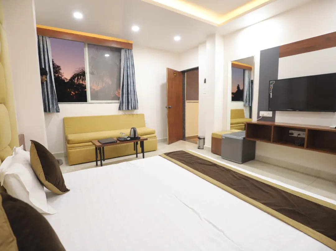 Hotel Vatika Palace - Hoshangabad