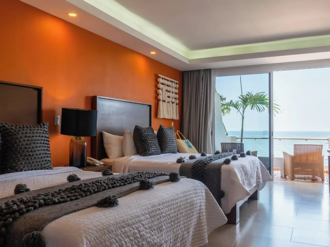 The Paramar Beachfront Boutique Hotel With Breakfast Included - Downtown Malecon - Puerto Vallarta