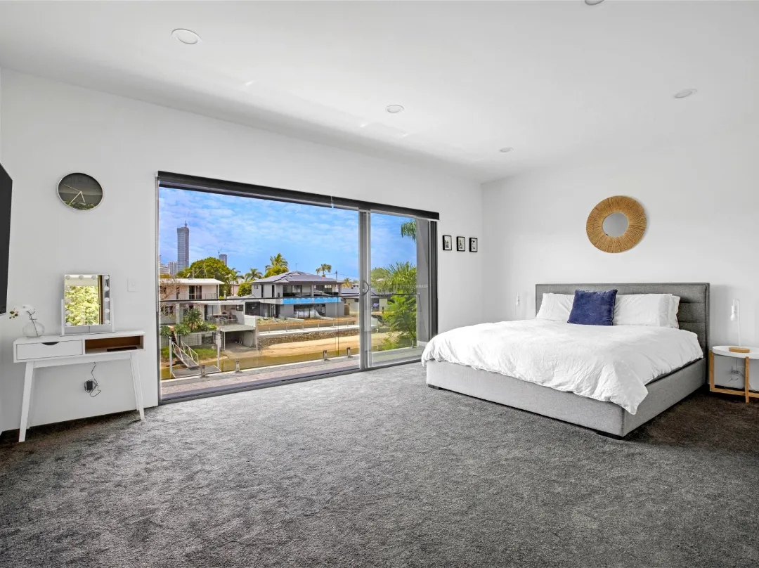 Luxico Urban Hideaway - Gold Coast