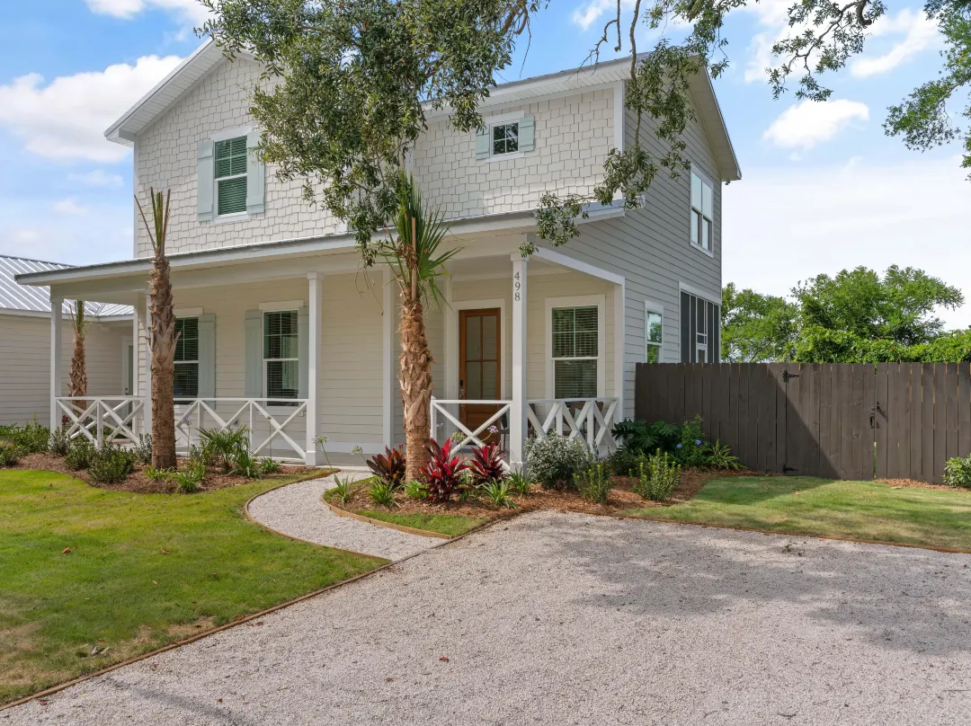 Screened Porch And Gas Grill - Charming Escape - St. Simons Island, GA