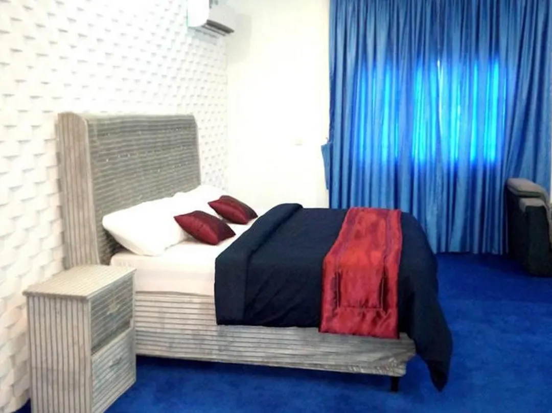 Adanma Hotels  Suites - House 11 - Abuja