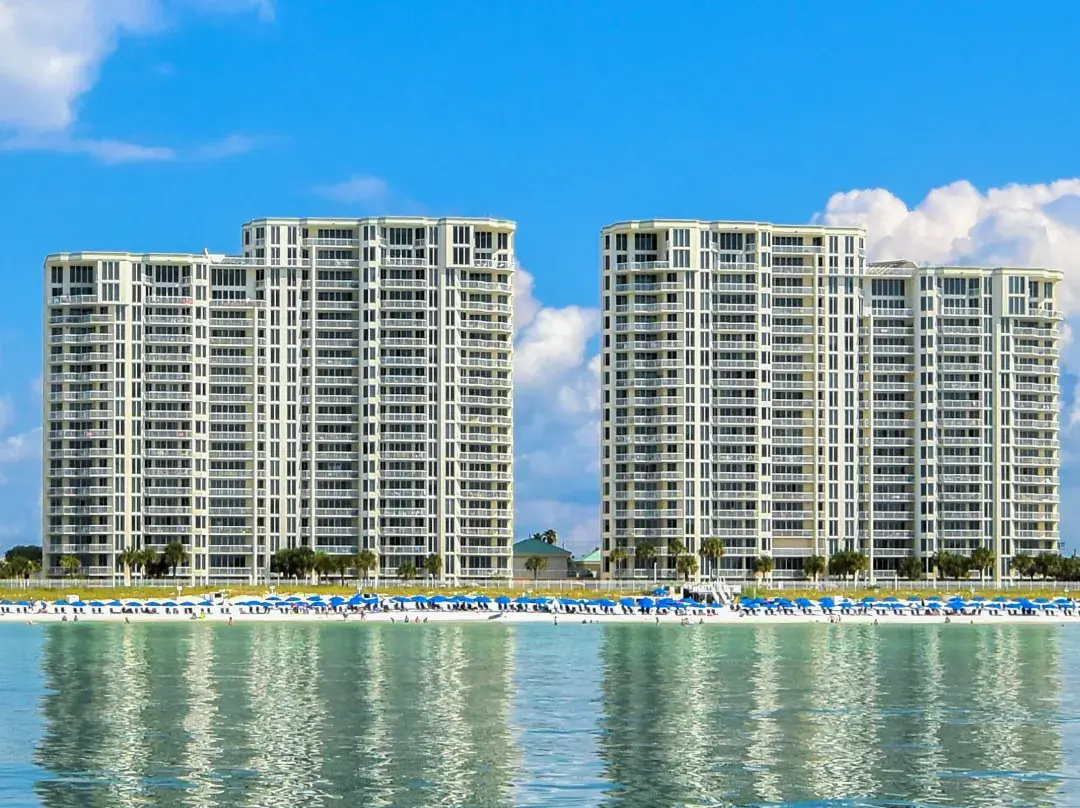 Beachfront Pools And Breathtaking Views - Elegant Destin Haven - Destin
