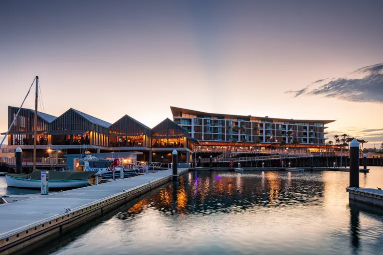 Crowne Plaza Shell Cove Marina By Ihg - South Coast