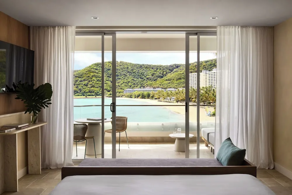 The Sundays - Hamilton Island