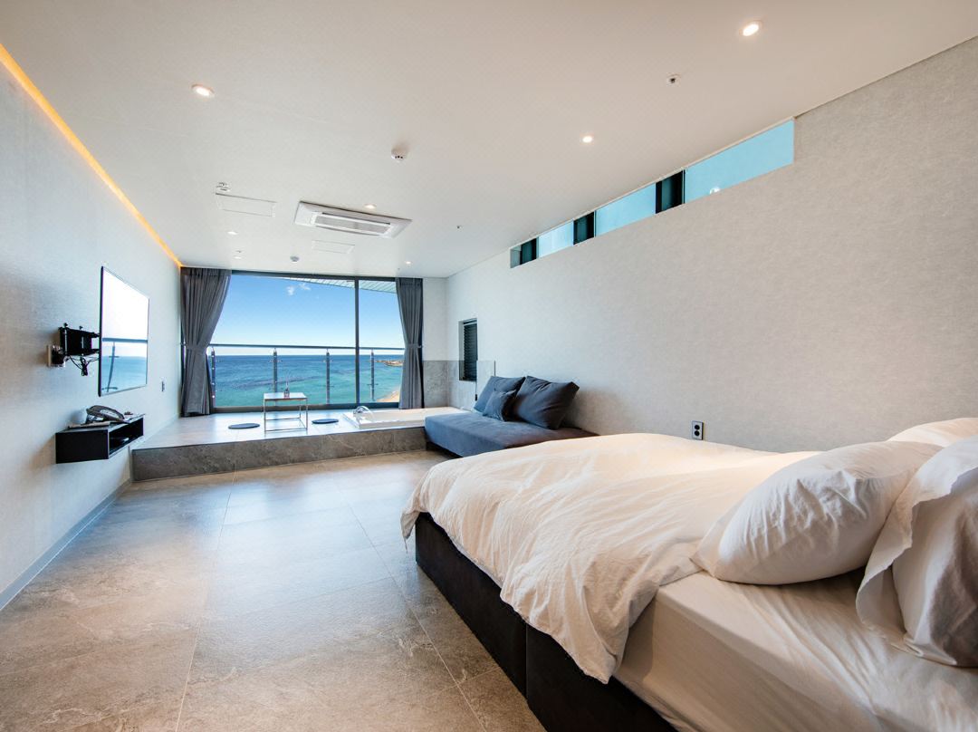 Sokcho W Spa Pool Villa B - Sokcho
