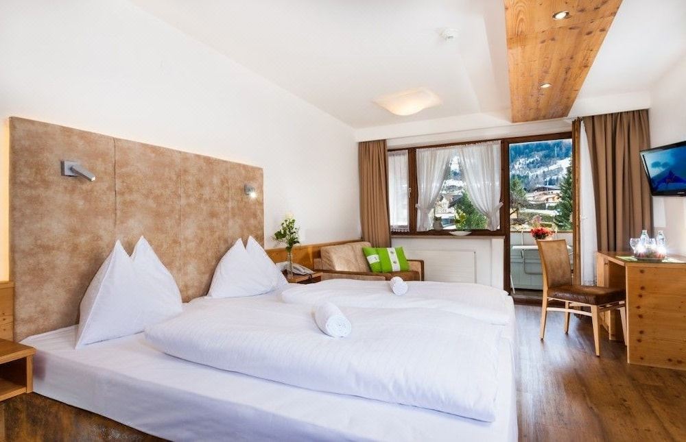 Hotel Gasthof Mitteregger - Summercard Included - Kaprun
