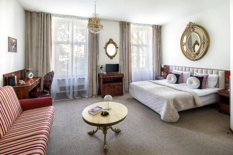 Old Time Hotel - Cracovia