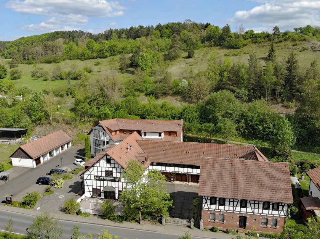 Landhotel Der Distelhof Mit Scheunencafe - Hildburghausen