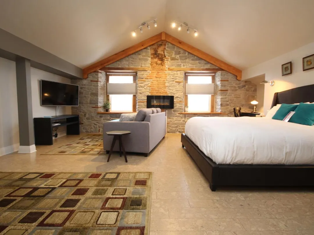 Kemptville Suites - 오타와