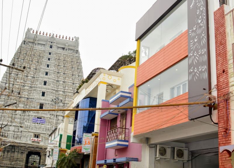 Aakash Temple View Hotel - Tiruvannamalai