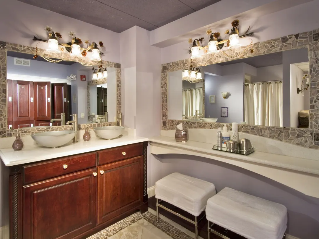 John Carver Inn & Spa - Cape Cod, MA