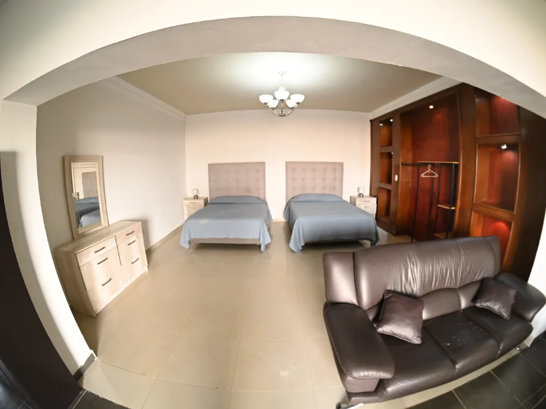 13) Amplio Departamento Par 2 Personas - Torreón