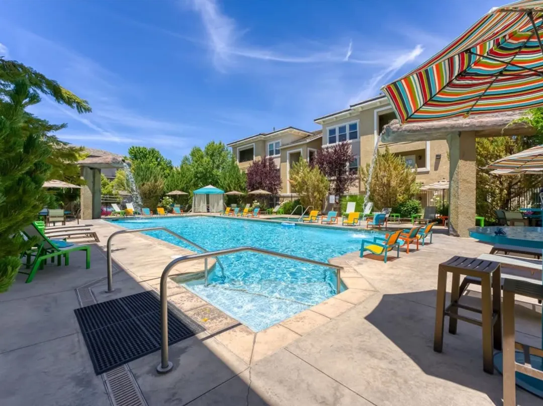 New Cozy & Stylish 1br With Heated Pool, Relaxing Spa & Sauna - Reno