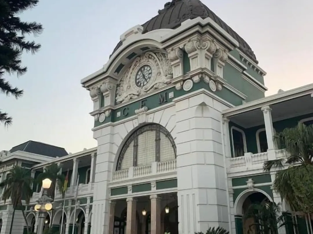 Onomo Hotel Maputo - Maputo