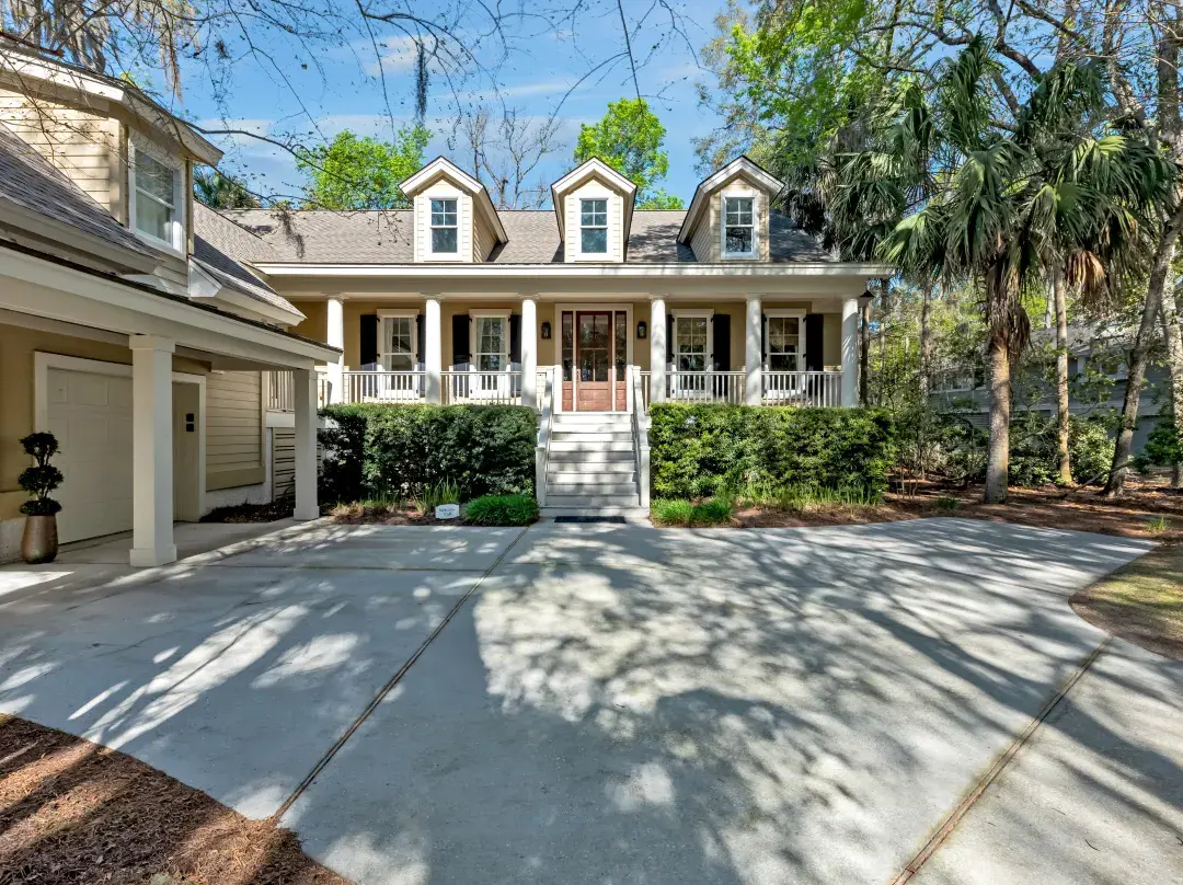 Charming Coastal Retreat With Billiards And Screened Porch - Elegant Escape - Kiawah Island, SC