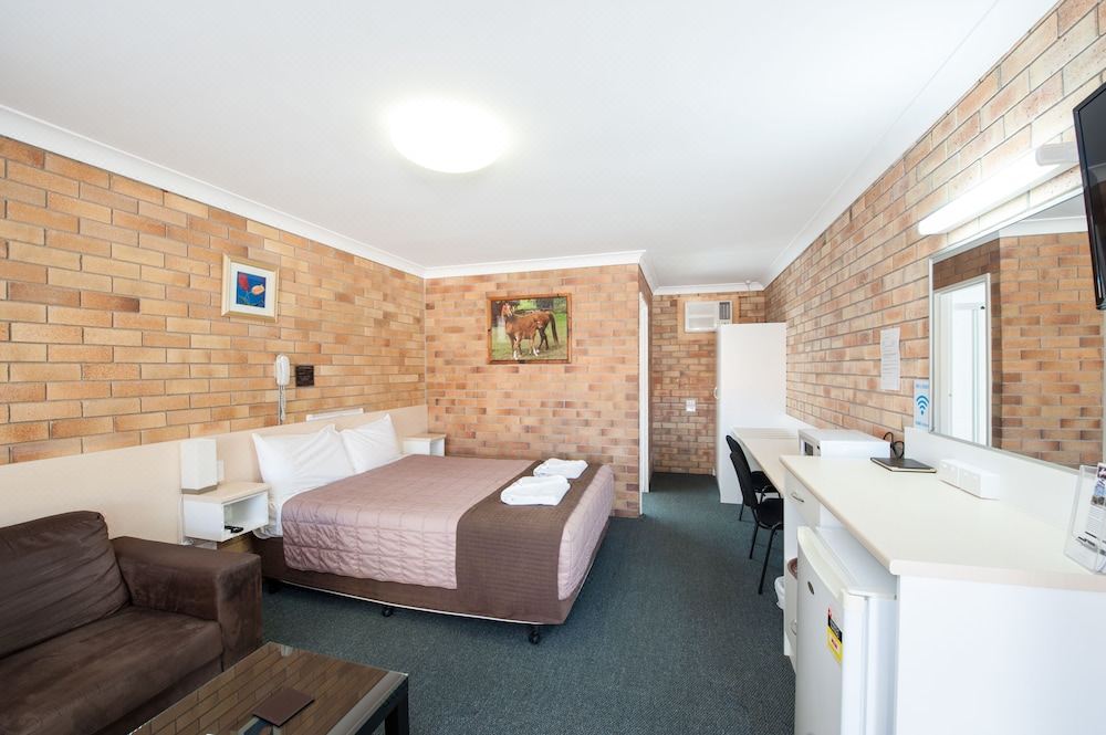 Buckaroo Motor Inn - Warwick