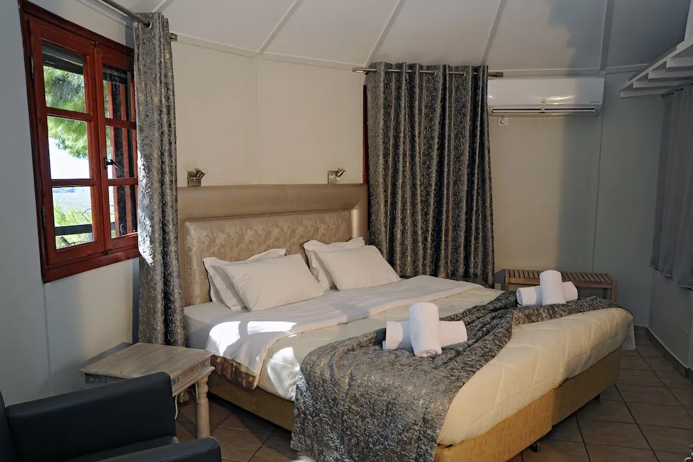 Chrissa Camping Rooms & Bungalows - Griechenland