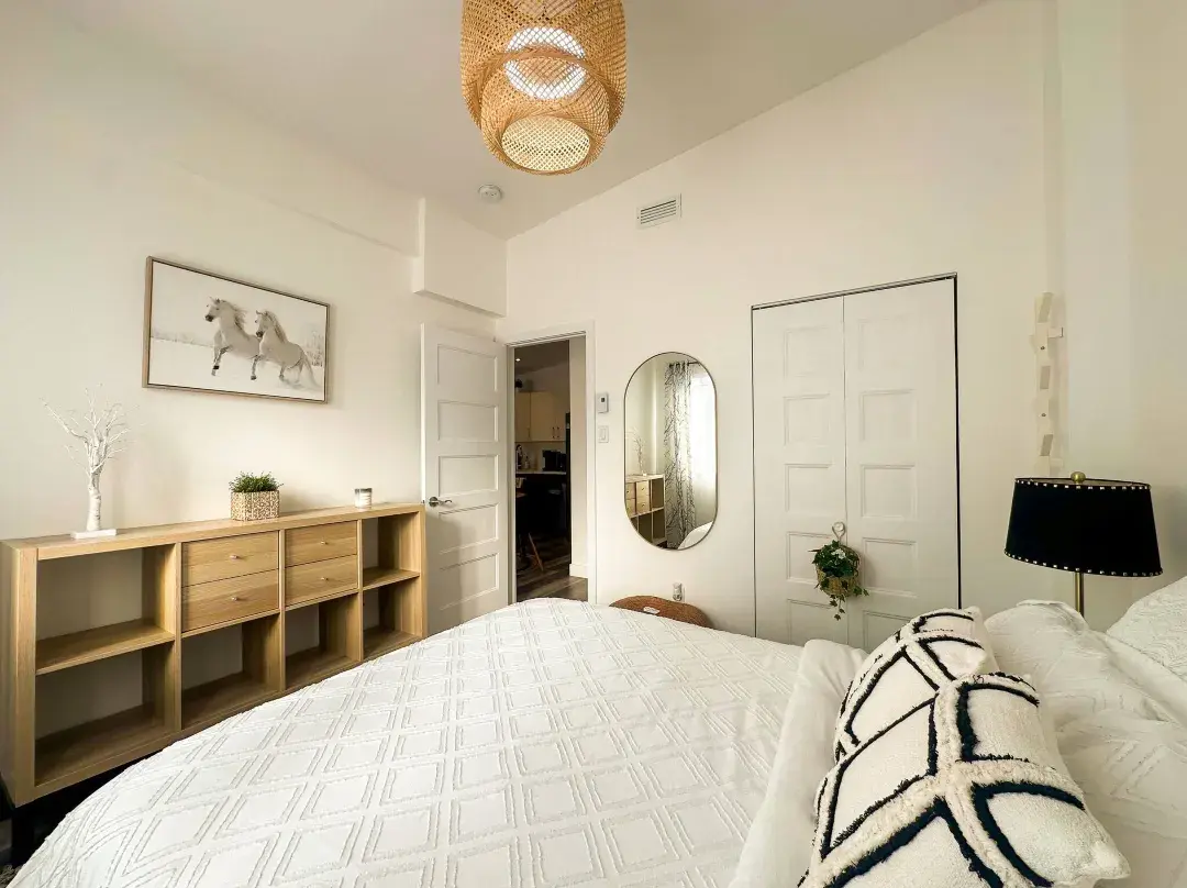 Logement Lumineux Et Terrasse-15 Min Des Outlets - Mirabel