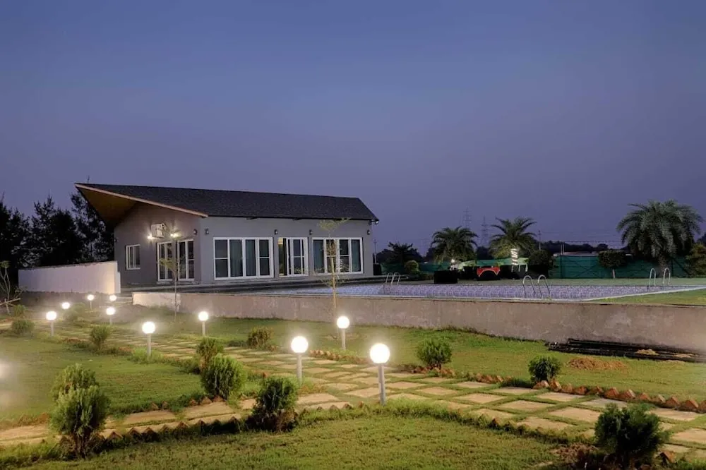 The Ashoka Farms And Resort - Gurugram