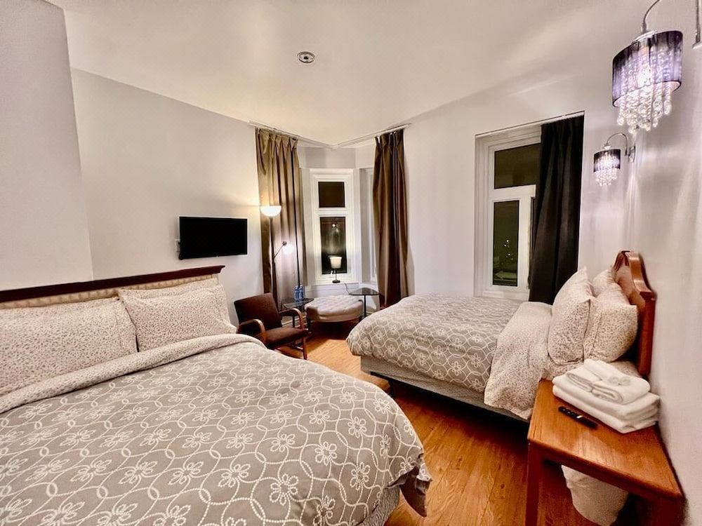 Hotel Le Coach - Montreal