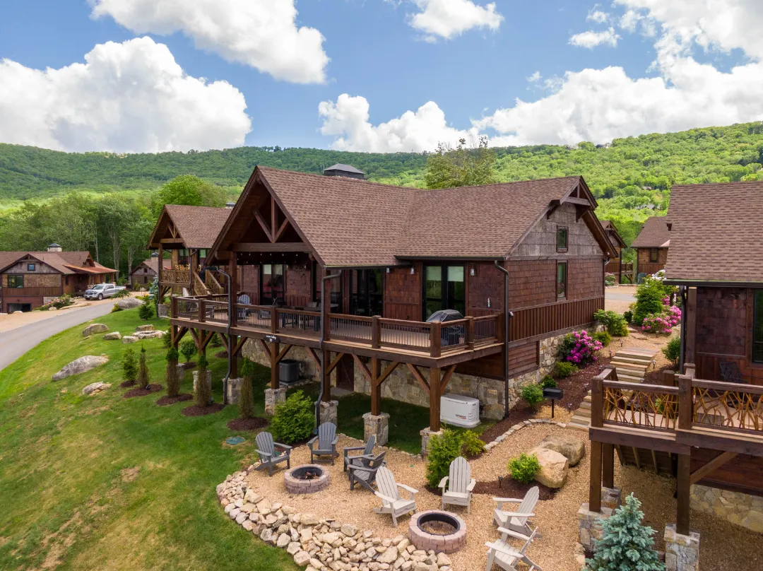 Expansive Deck With Gas Grill And Fire Table - Stunning Mountain Haven - Beech Mountain, NC