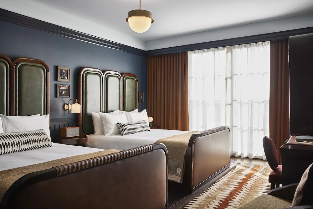 The Manchester Hotel - Lexington, KY
