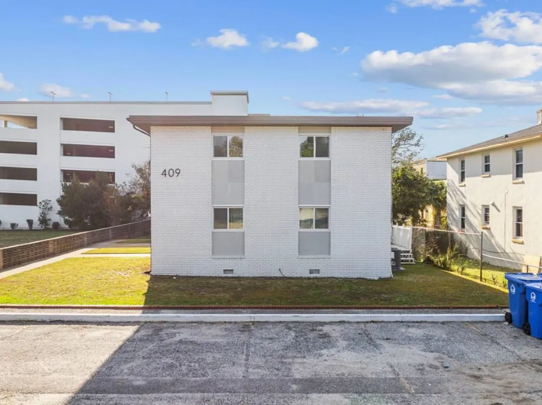 Chic Furnishings And Beach Proximity - Serene Coastal Haven - Conway, SC