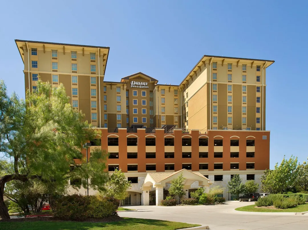 Drury Inn & Suites San Antonio Near La Cantera - San Antonio, TX