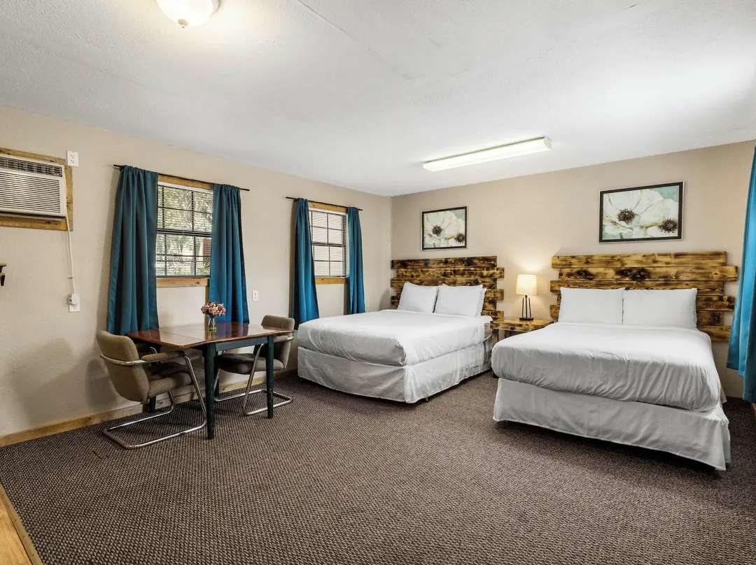 The Claire Hotel - Canyon Lake, TX