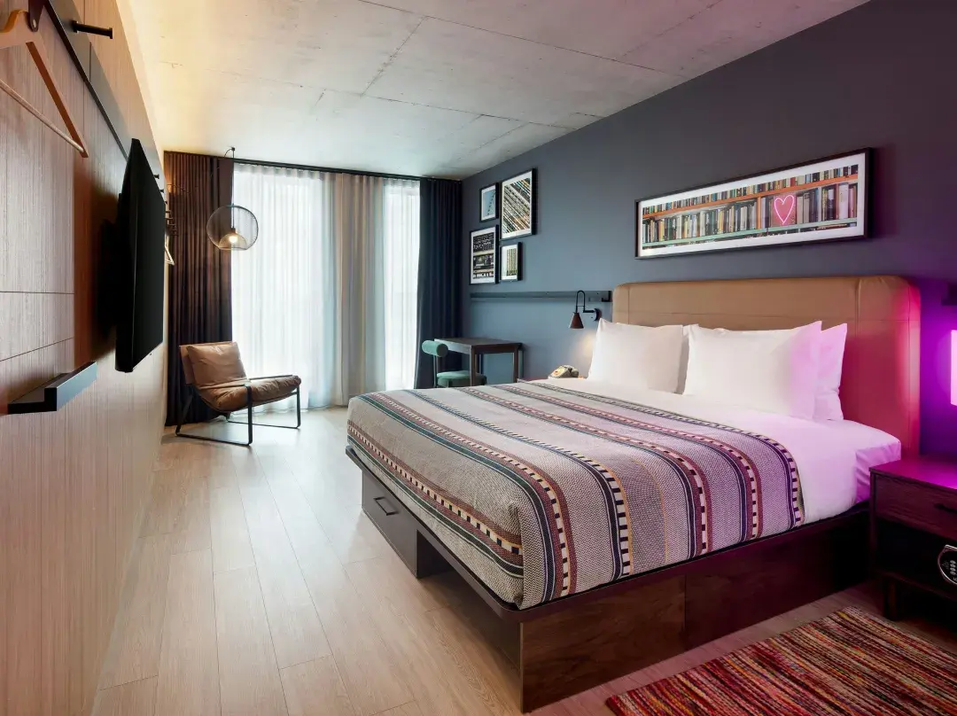 Moxy Montreal Downtown - Montreal