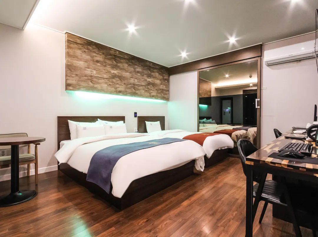 Wanju Grand Hotel - Iksan-si