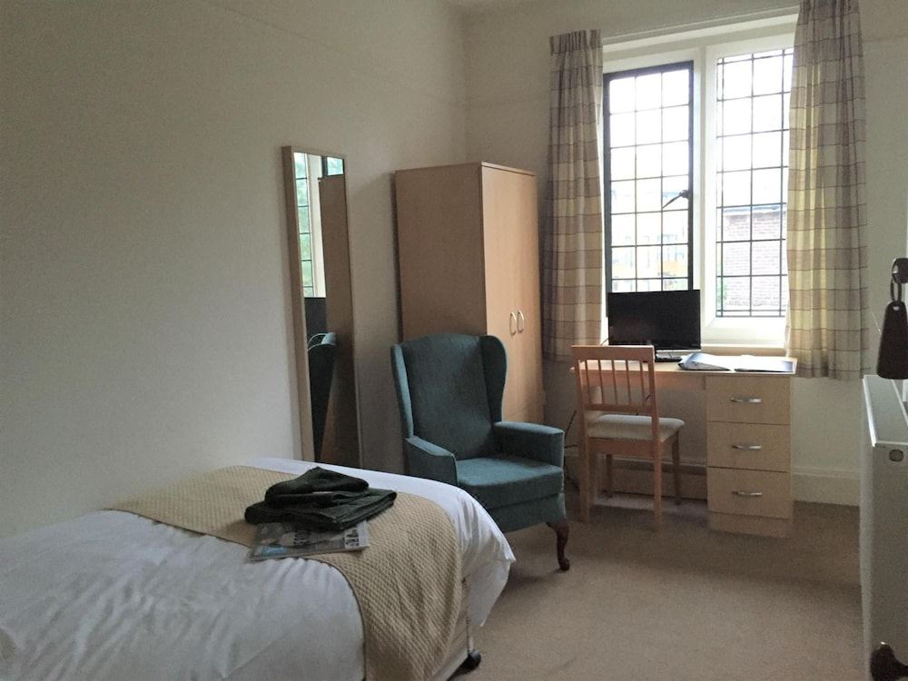 Mirfield Monastery B&b - Huddersfield