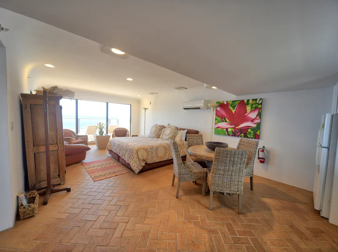 Breathtaking Ocean Views And Spacious Patio - Stunning Coastal Retreat - Key West, FL