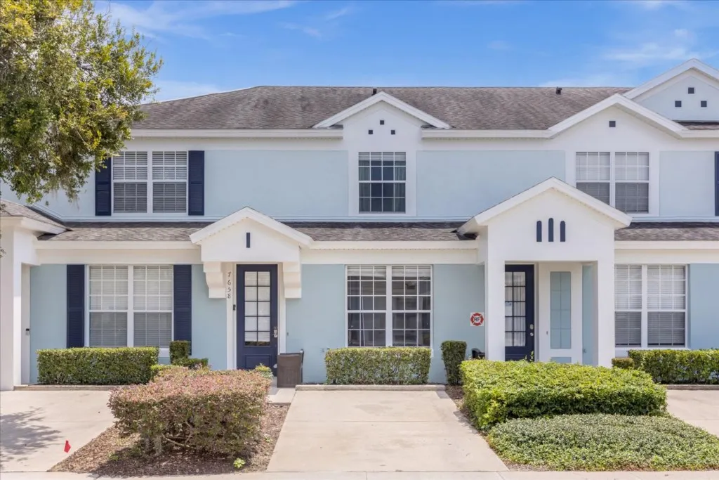 Screened-in Pool And Gated Community - Stunning Family Retreat - Celebration, FL