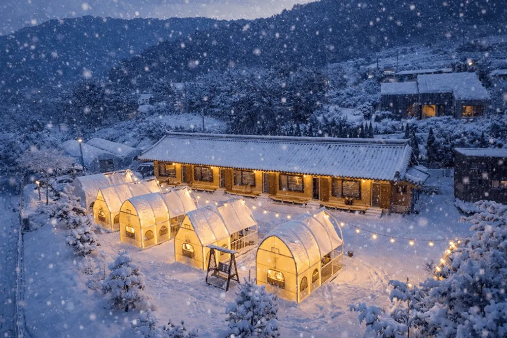 Hanok Stay Under The Golden Sky In Yangpyeong - Icheon-si