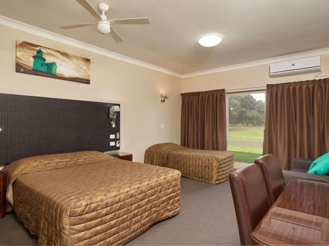 Australian Homestead Motor Lodge - Wagga Wagga