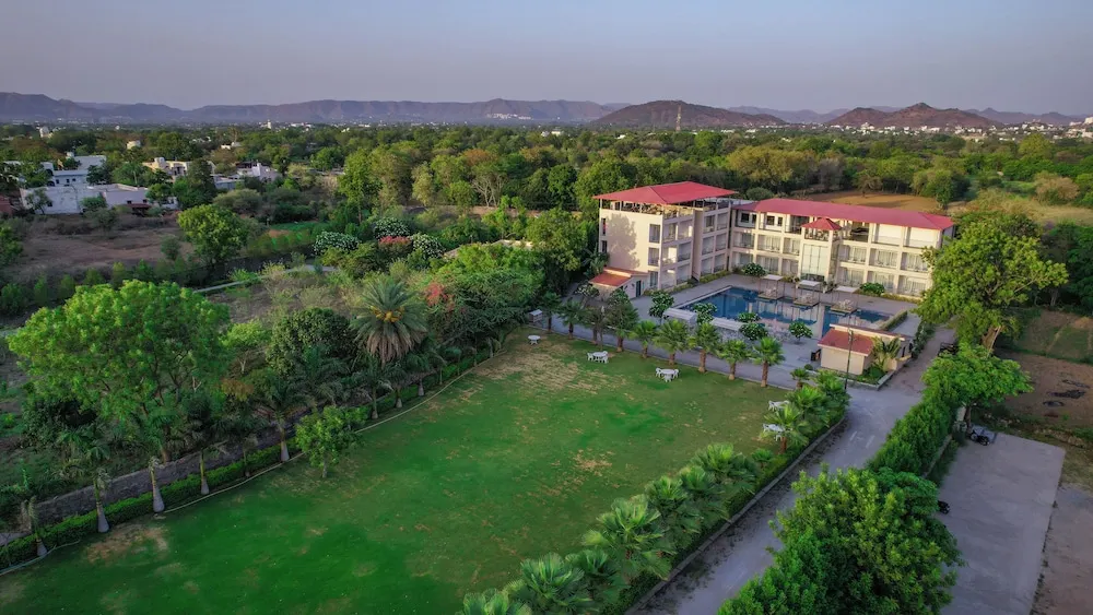 Villa Le Palms Resort & Spa - Udaipur