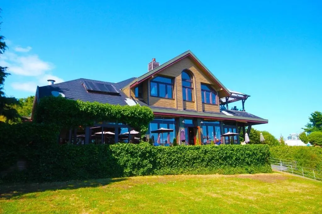 Spinnakers Brewpub & Guesthouses - Victoria